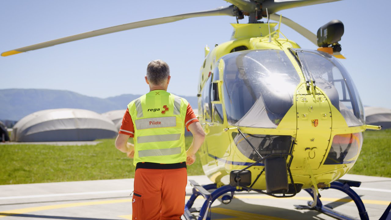 21 neue Rega-Helikopter (Episode 4 I Auf Wiedersehen, HB-ZEN ...